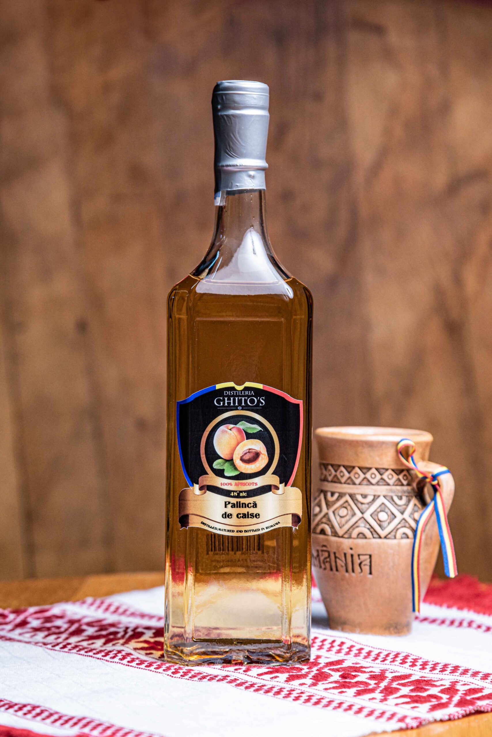 PALINCĂ DE CAISE 48° - Distileria Ghitos